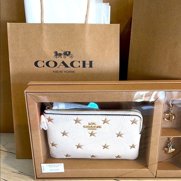 Coach | Bags | Nwt Coach Wristlet Womens Wallet Gift Set 2 Coach Charms ...